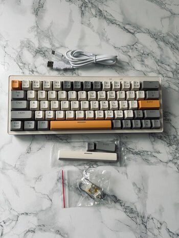 Comprar Mechanine klaviatura (mechanical keyboard with yellow switches)
