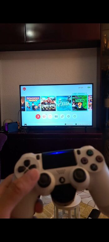 Comprar Nintendo Switch + 23 games + 370 retro games