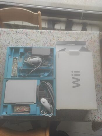 Comprar Consola Wii + 2 mandos + 2 joystics