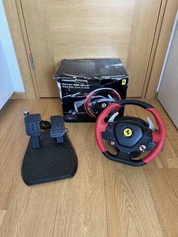 Comprar Thrustmaster Ferrari 458 Spider vairas