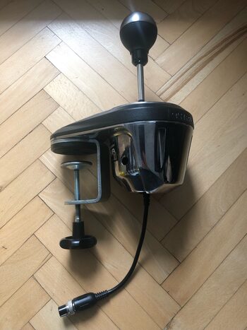 Pirkti Thrustmaster TH8A Shifter