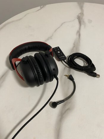 Pirkti HyperX Cloud 2 + 7.1 Surround Sound Card