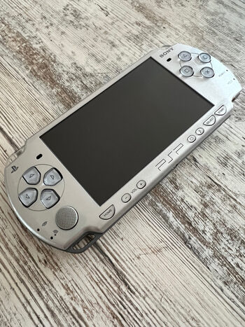 Comprar Sony PSP SLIM SILVER SERIE 2000