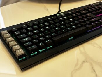 Comprar Corsair K95 RGB Platinum Mechanical Gaming Keyboard | ENEBA