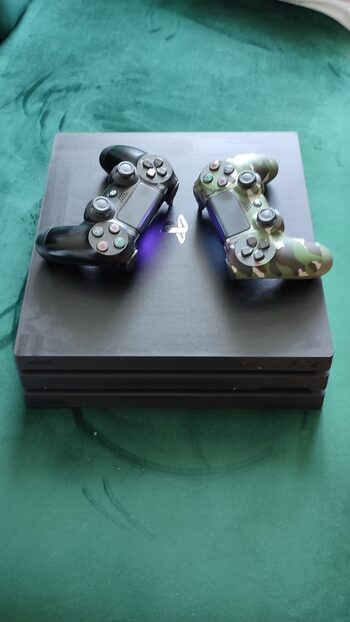 Comprar PS4 Pro, 1TB SSD, 2 Controllers, Black + RDR2