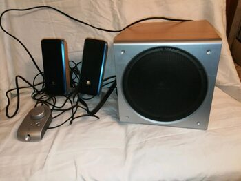 Comprar Logitech Z3 2.1 Garsiakalbiai + Subwoofer