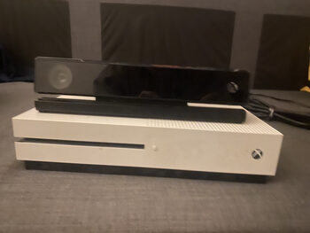 Pirkti xbox one s white 500tb and xbox one Kinect sensor