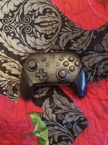 Comprar Nintendo Switch Pro Controller