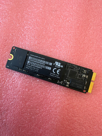 Comprar Macbook Air A1466 128GB SSD diskas (002)